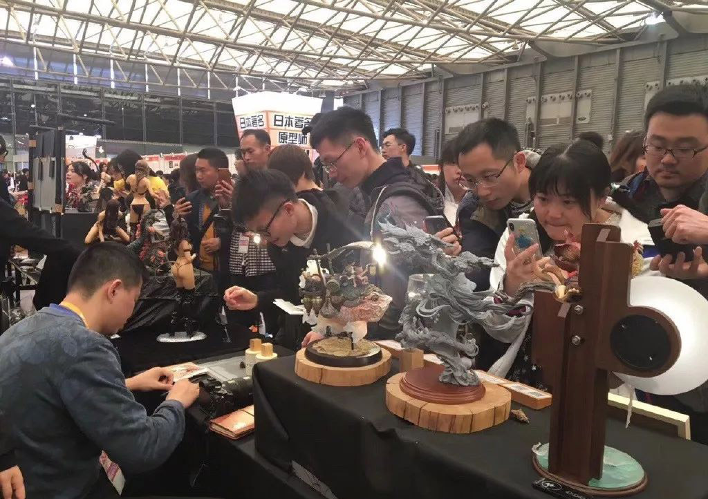 Sculptures by Yuanxing Liang (袁星亮 ) | The Gallerist